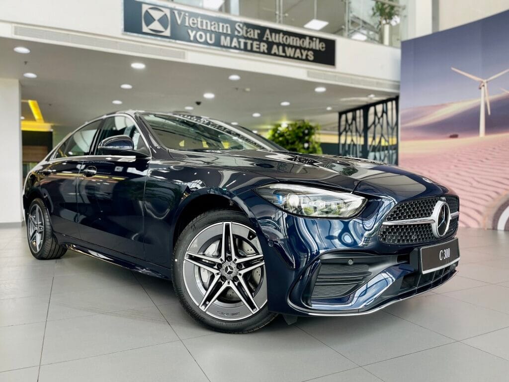 C300 AMG – Mercedes-Benz Phú Mỹ Hưng