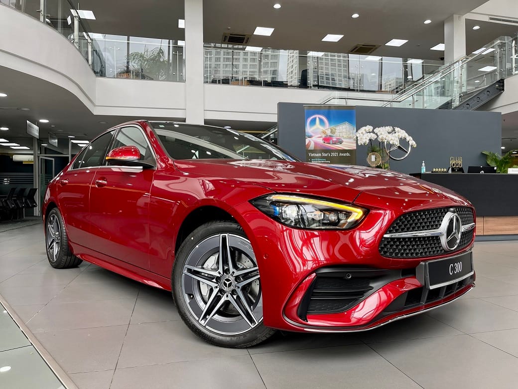 Giá xe Mercedes C300 AMG 2024 và Khuyến Mãi tốt nhất 2024
