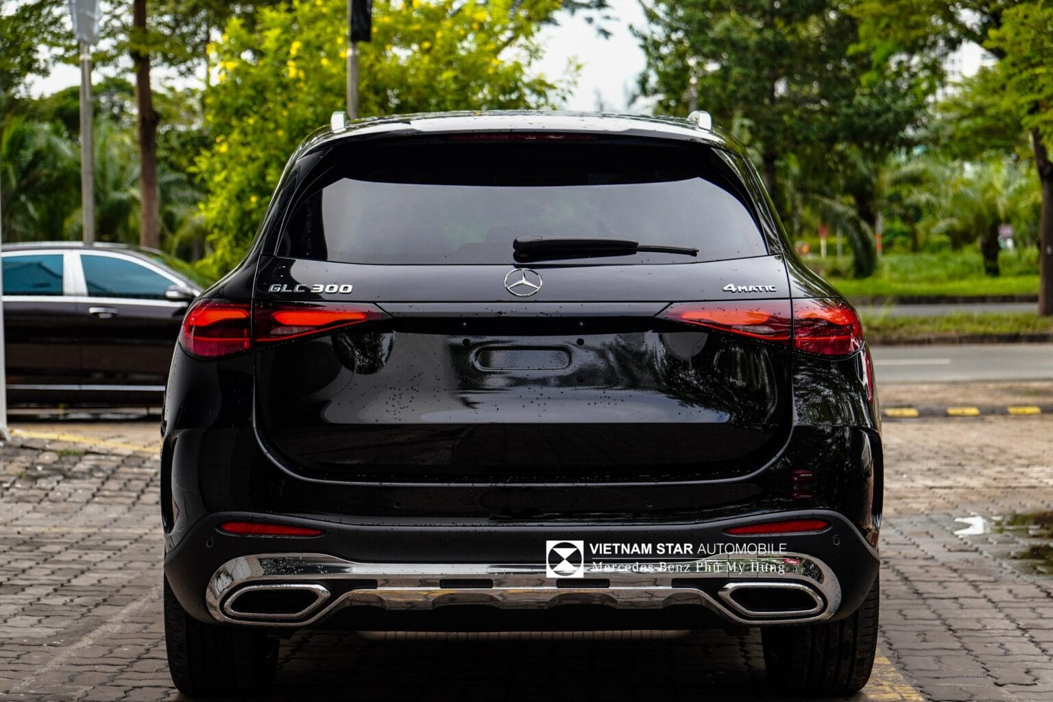 Giá Xe Mercedes GLC 300 4Matic Và Khuyến Mãi Mec GLC300