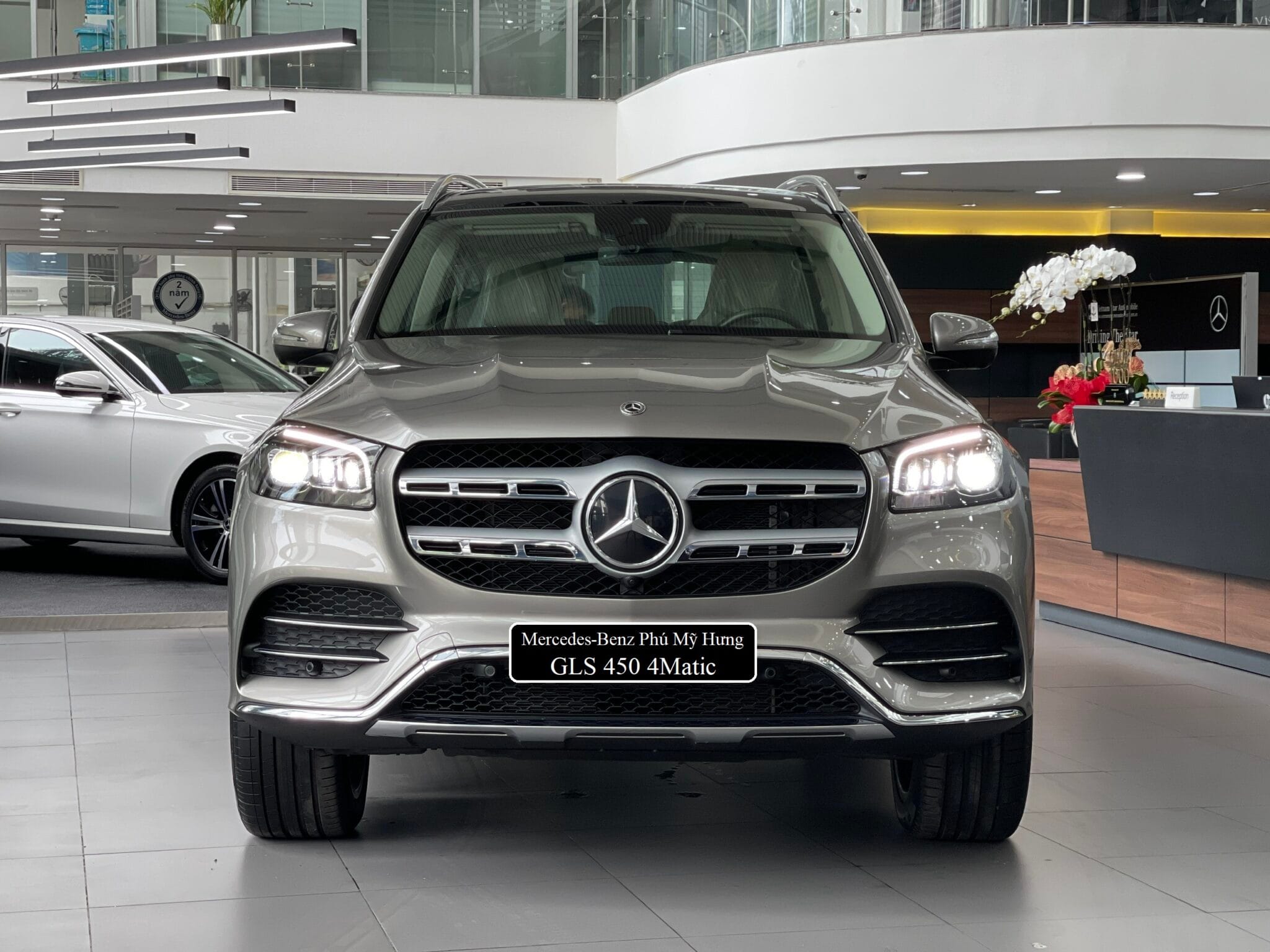 Mercedes GLS 450 Màu Vàng Cát Siêu Hiếm | Giá Xe GLS 450