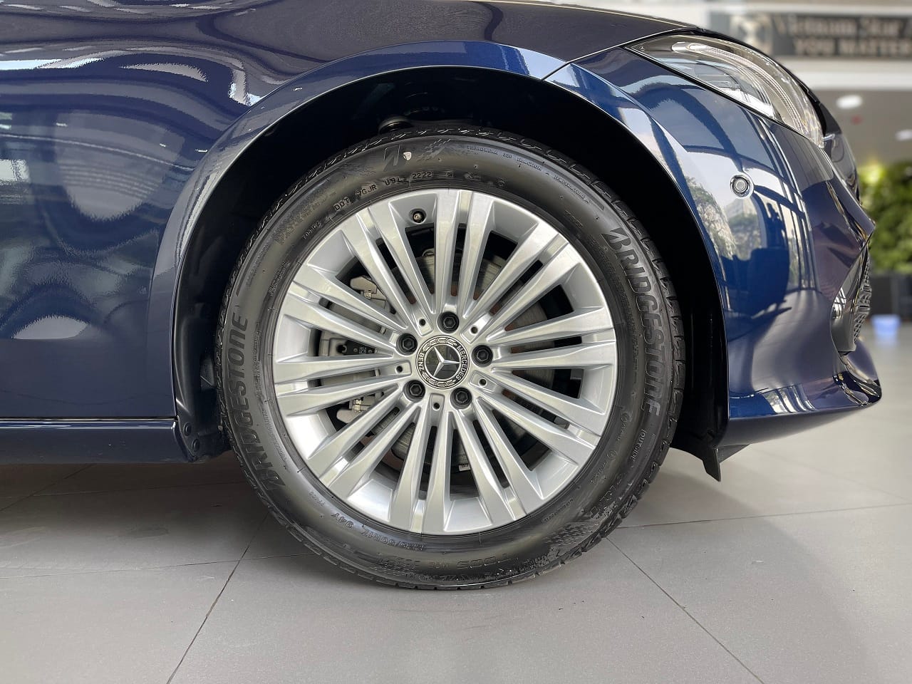 Giá Xe Mercedes C200 Avantgarde | Mới Nhất Tháng 1 / 2026