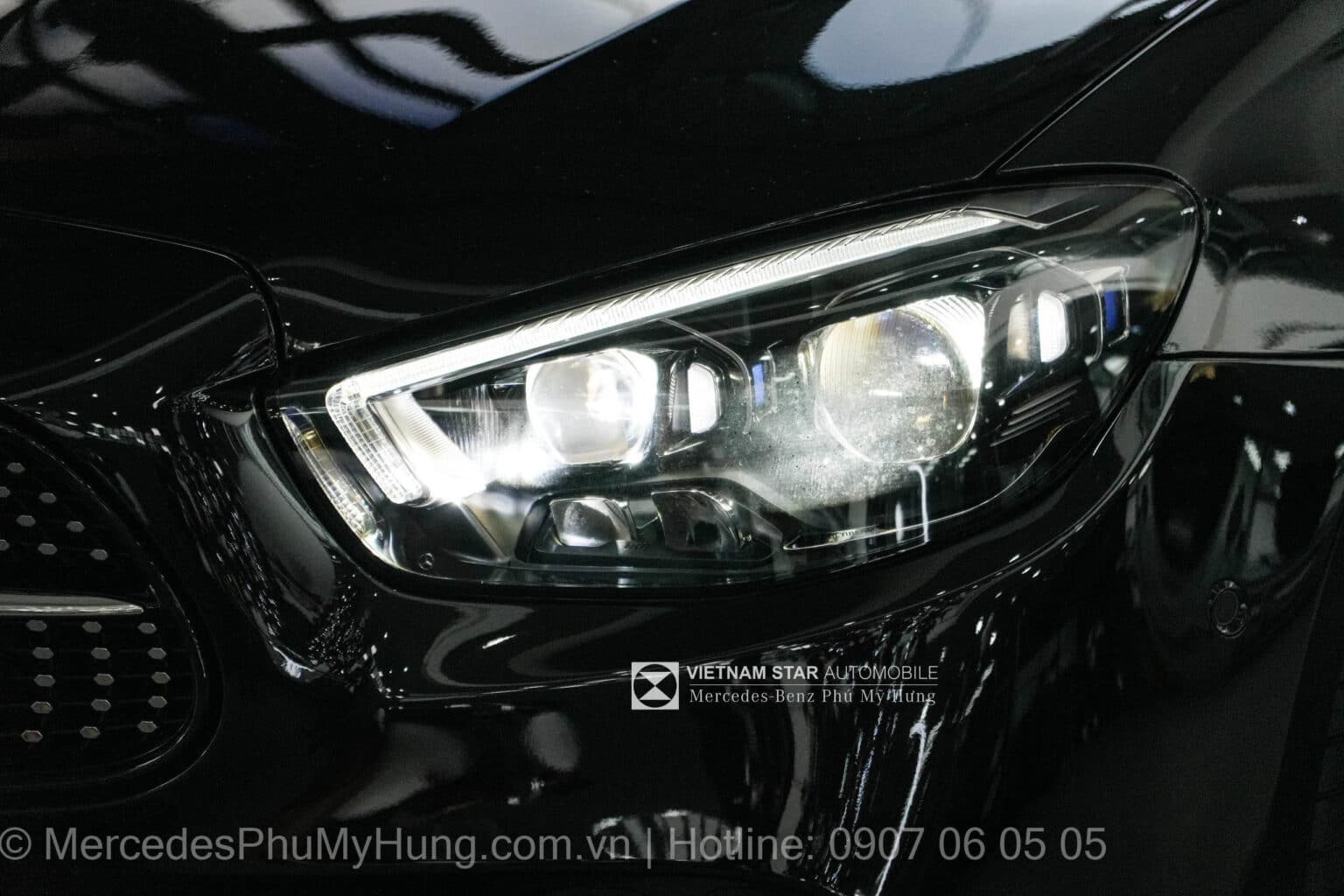 Mercedes-Benz E300 AMG 2025 - Bảng Giá Và Khuyến Mãi