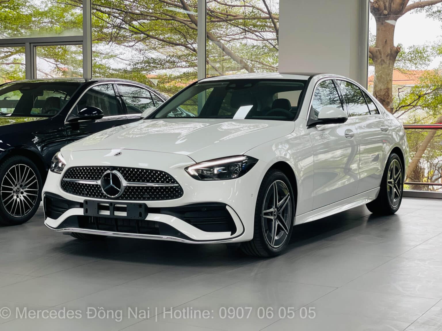 Mercedes C300 Giá Lăn Bánh Mercedes Phú Mỹ Hưng Quận 7