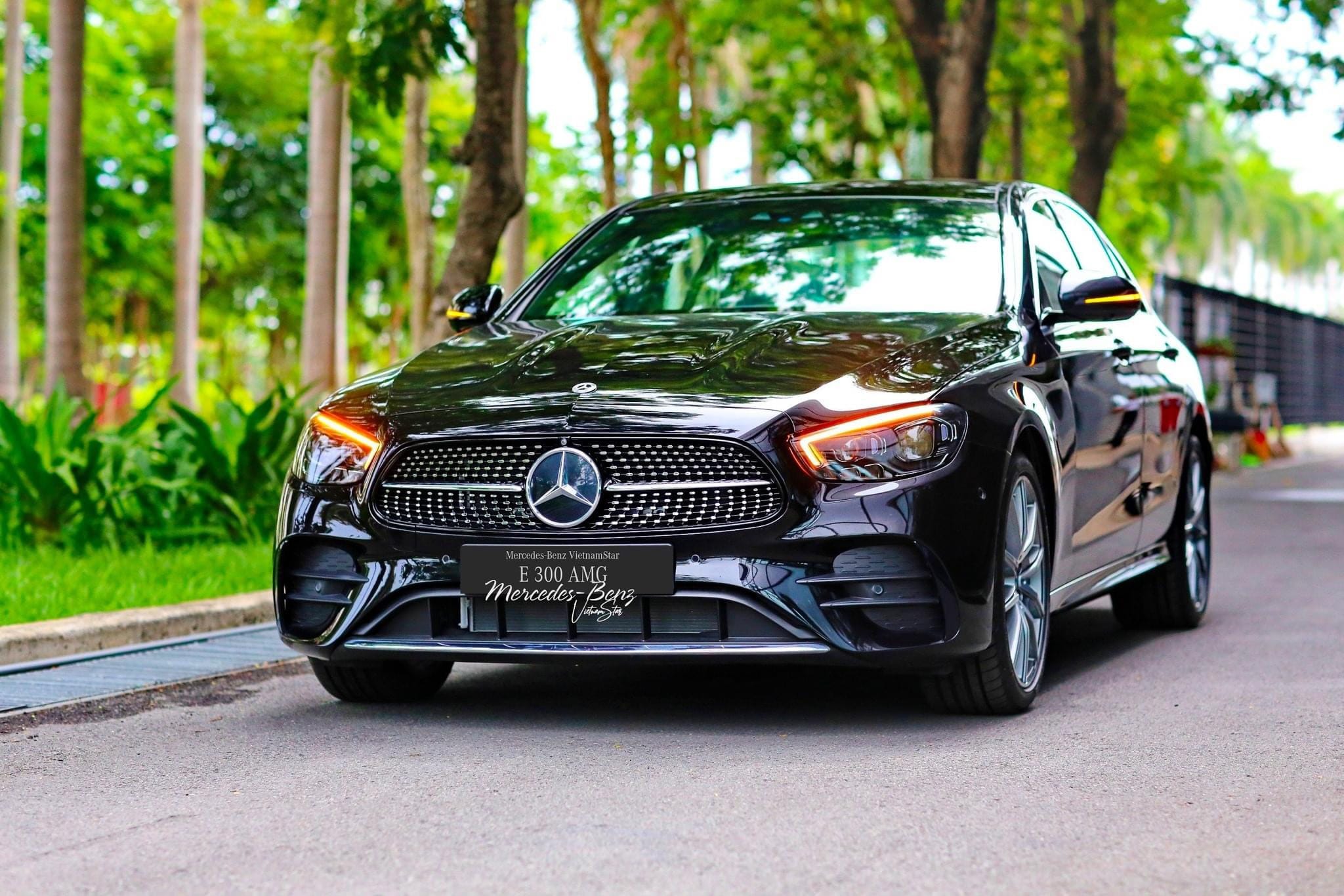 Mercedes E300 AMG Giá Lăn Bánh Mercedes Bình Dương