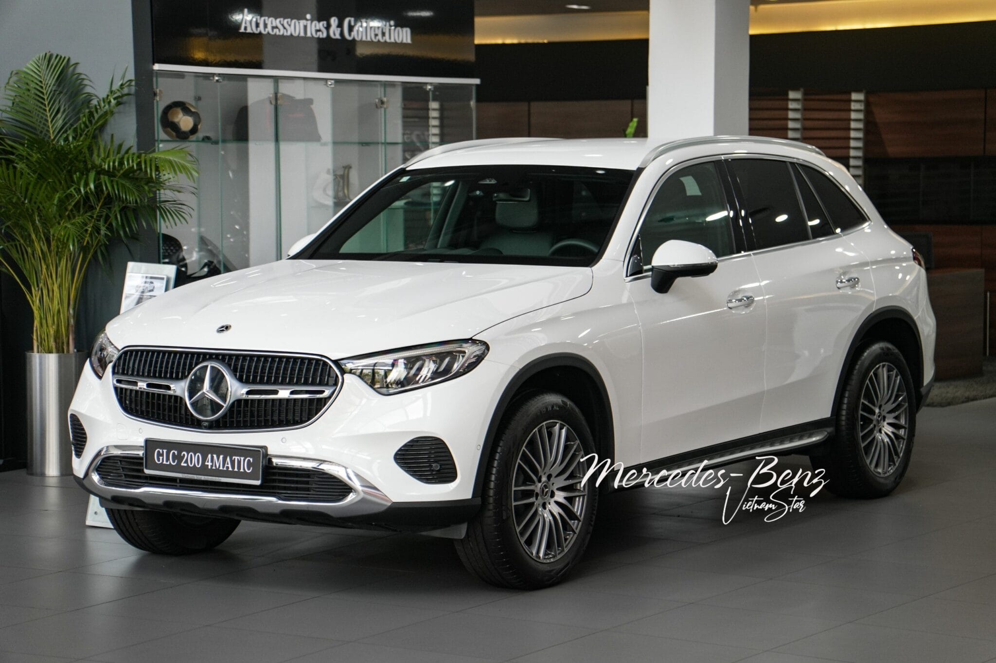 Mercedes-Benz GLC 200 4Matic 2025 - Bảng Giá Và Khuyến Mãi