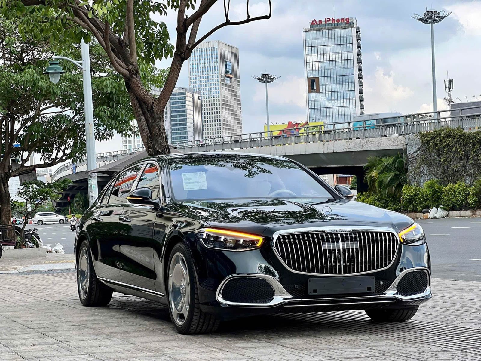 Mercedes-AMG C43 4Matic và Mercedes-Benz C300 So sánh chi tiết, ưu điểm ...