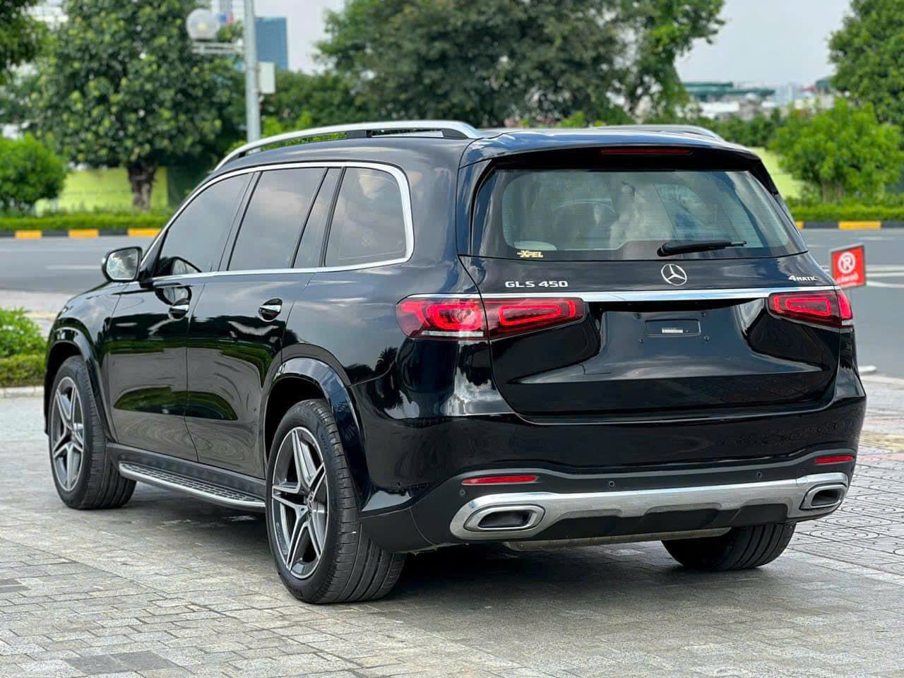 Mercedes GLS 450 2024 Đánh Giá Dòng Xe SUV 7 Chỗ Sang Trọng