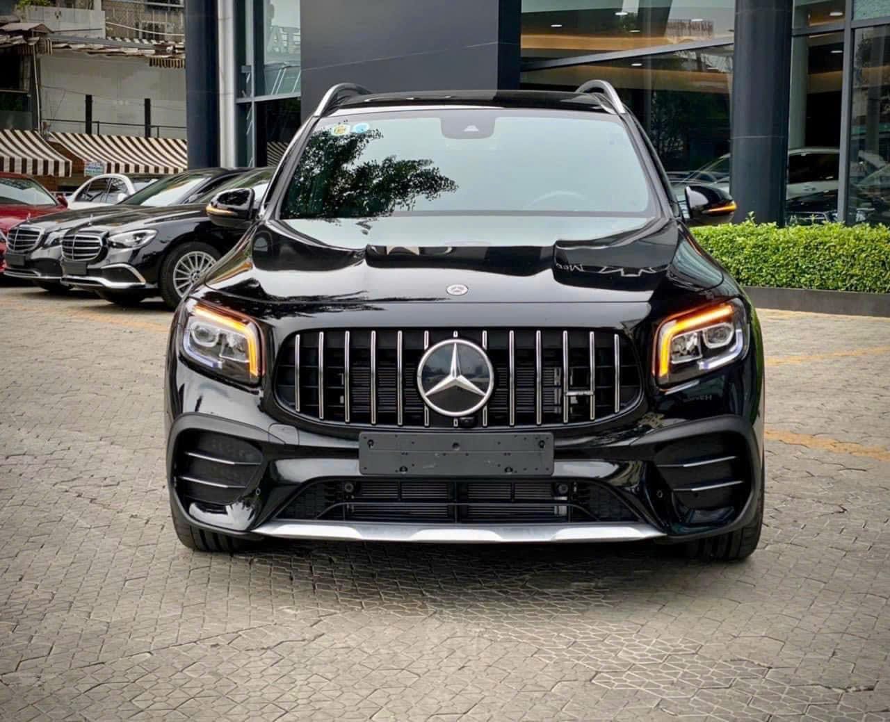 Mercedes GLB 35 Tại Haxaco Võ Văn Kiệt | Giá Xe Và Ưu Đãi