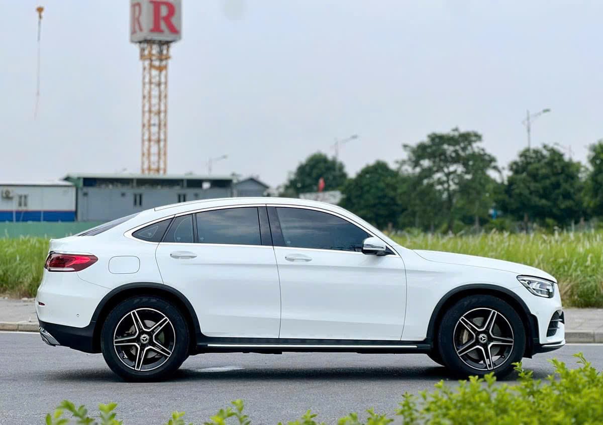 Mercedes Quận 8 | Trải Nghiệm Sang Trọng Và Phong Cách