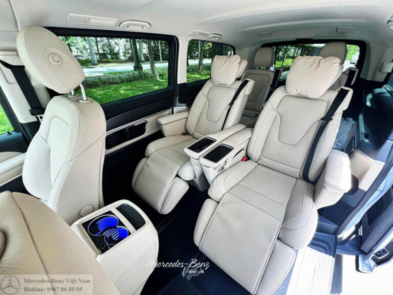 Mercedes V250 AMG Màu Bạc MPV 6 Chỗ | Sang Trọng Và Hiện Đại