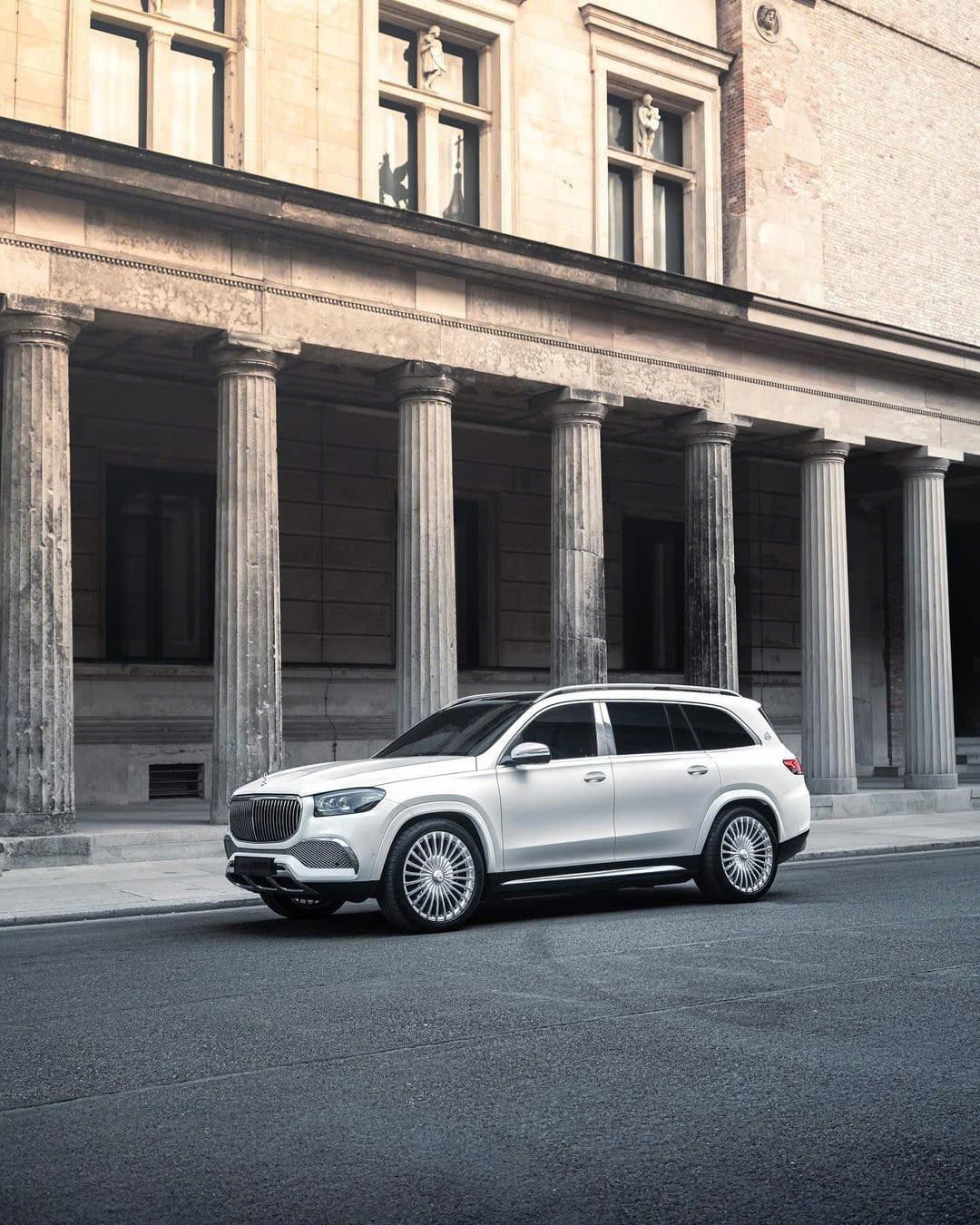 Maybach GLS-Class 2026 - Giá Xe Mercedes Việt Nam Tháng 4