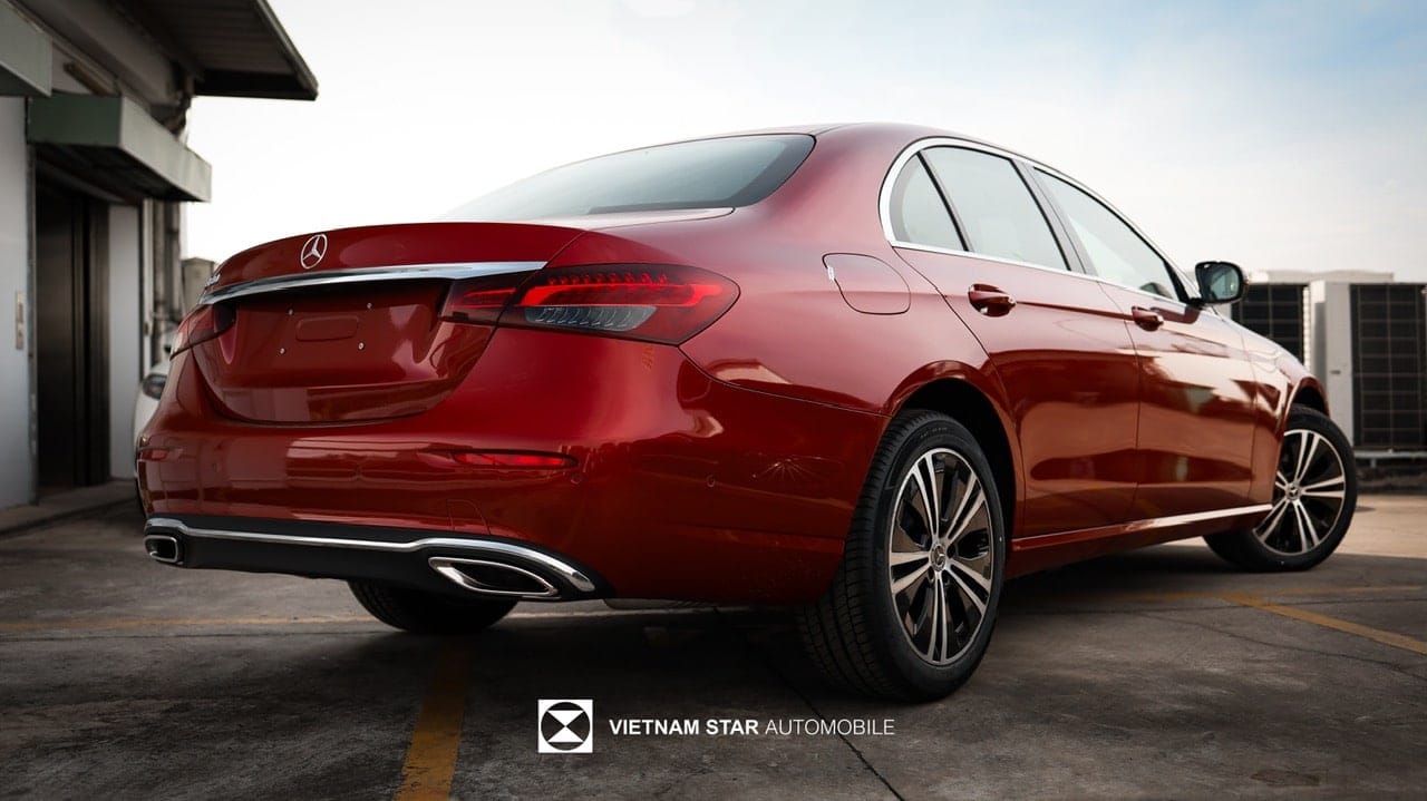 Mercedes E180 Quận 7 : Đẳng Cấp Sedan 5 Chỗ Hạng Sang