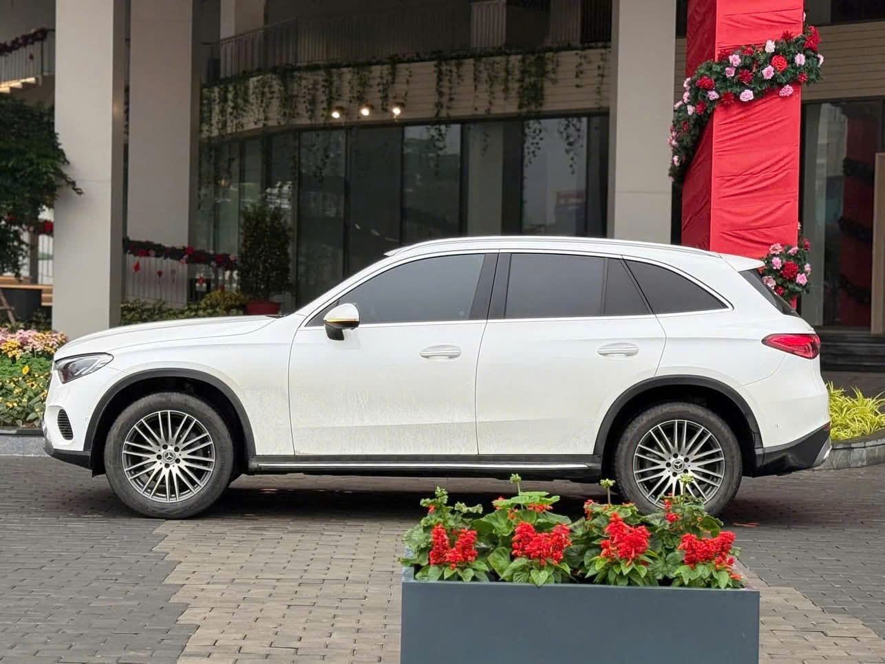 Mercedes GLC 200 4Matic Tại Quận 12 - Lựa Chọn SUV 5 Chỗ Đẳng Cấp