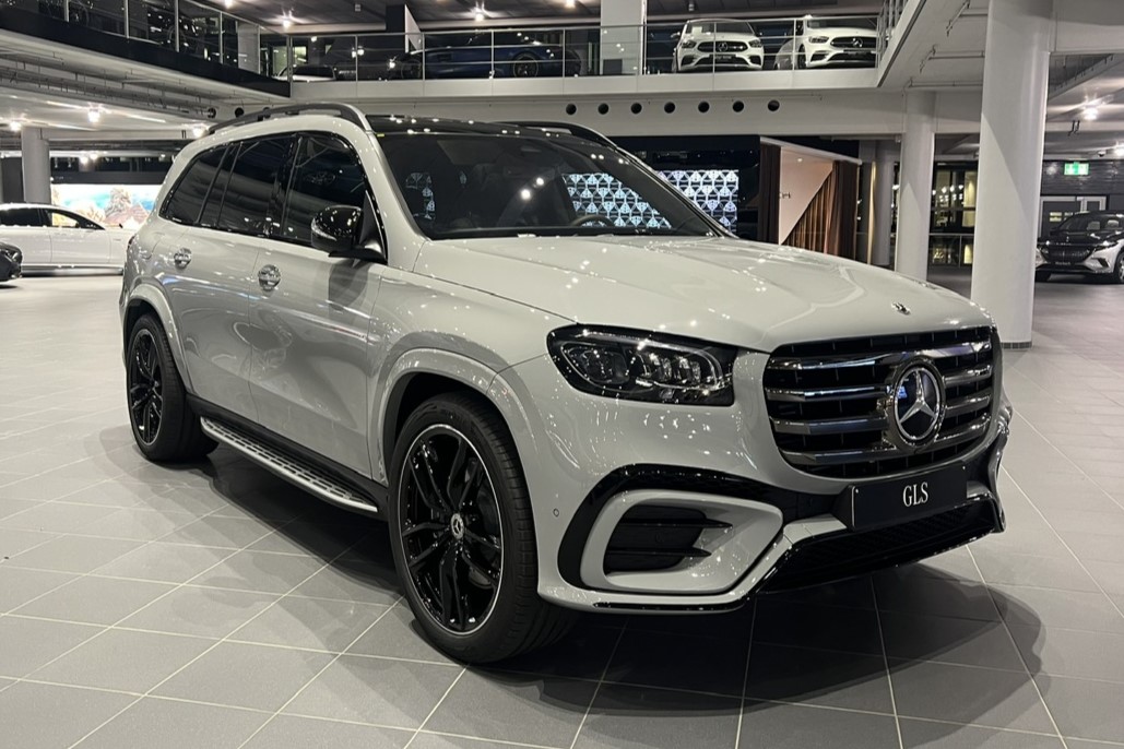 Mercedes-Benz GLS 450 4Matic 2025 | Giá Lăn Bánh Và Ưu Đãi